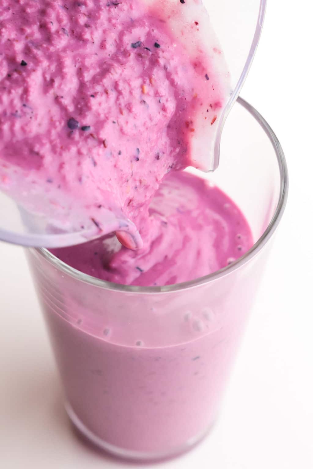 3-Ingredient Berry Smoothie in 5 Minutes! - Namely Marly