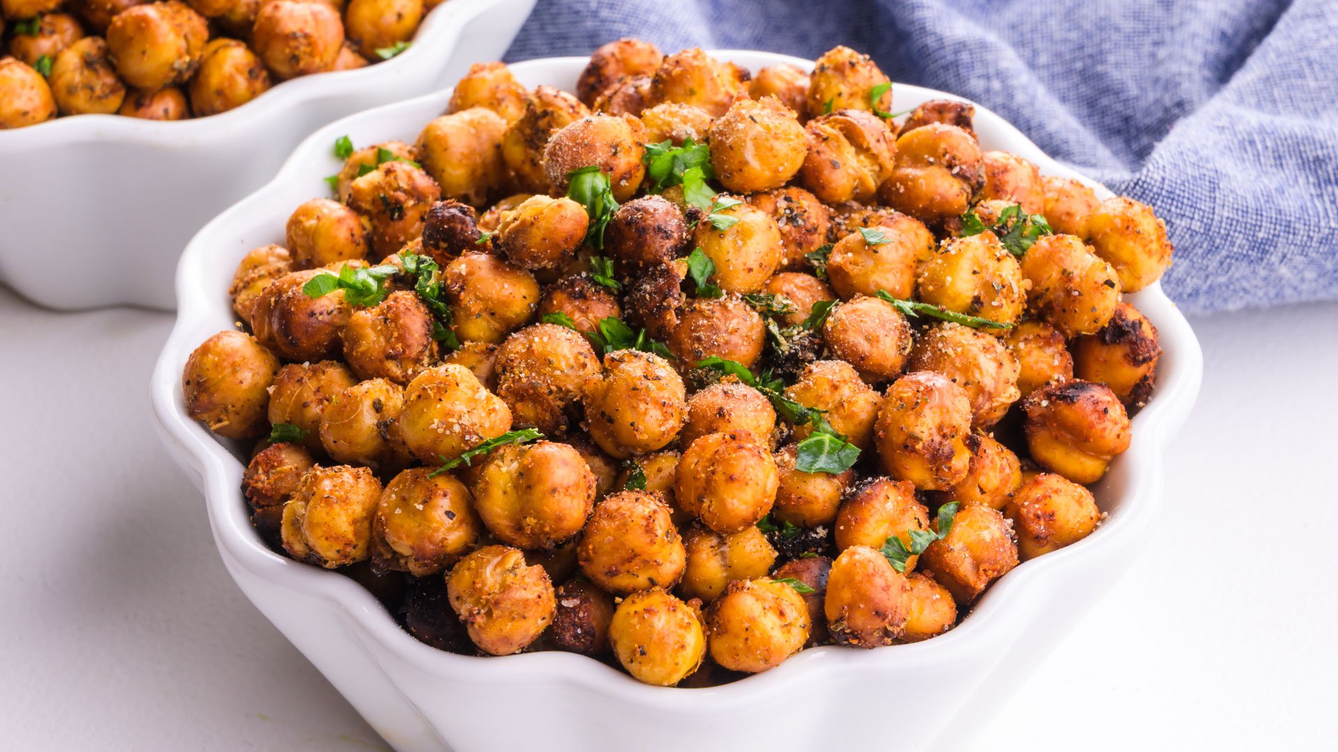 Crispy Mediterranean Roasted Chickpeas for a Tasty Snack - Namely Marly