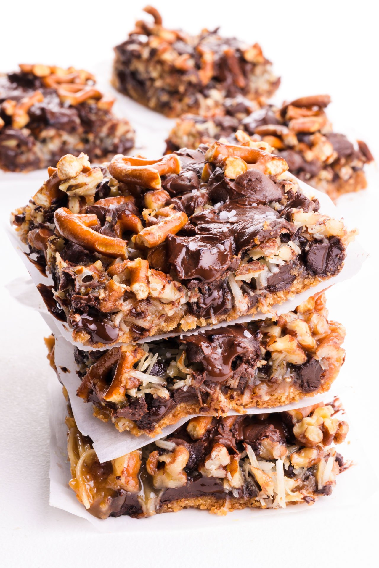 Gooey Vegan Magic Bars That Are Quick and Easy to Make - Namely Marly